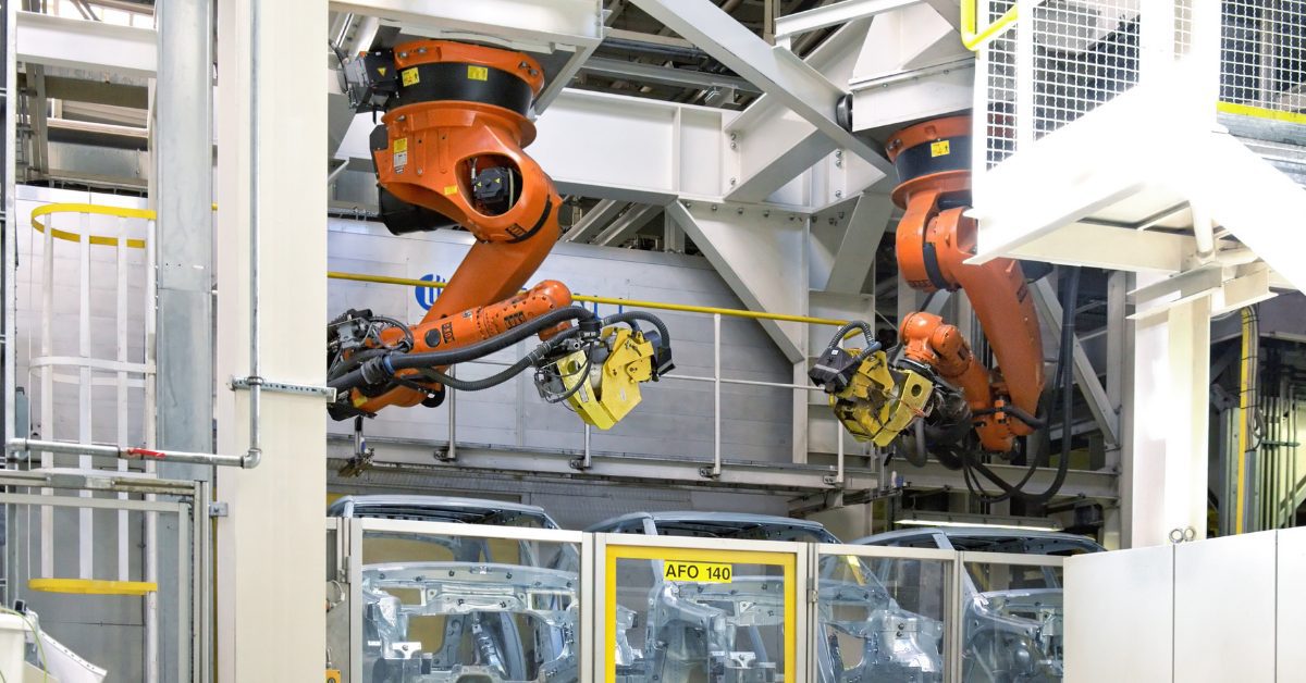 5 Types of Robots Found in Manufacturing Facilities - NAMC